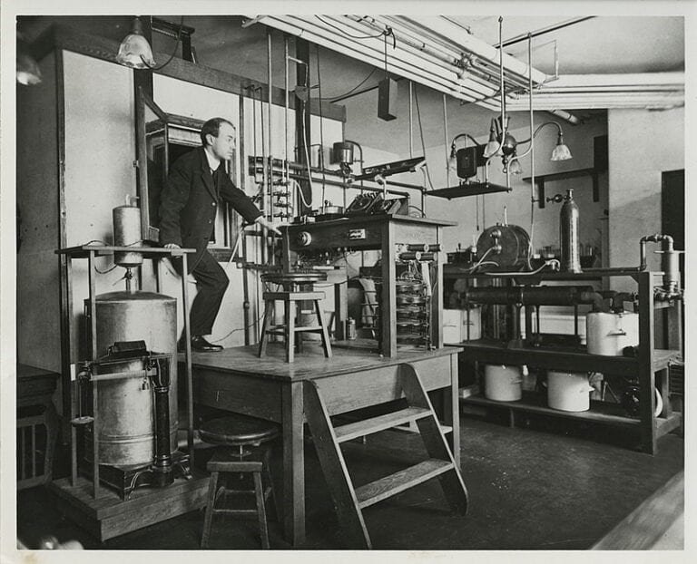 Wilbur Olin Atwater • Biografias • Quimicafacil.net